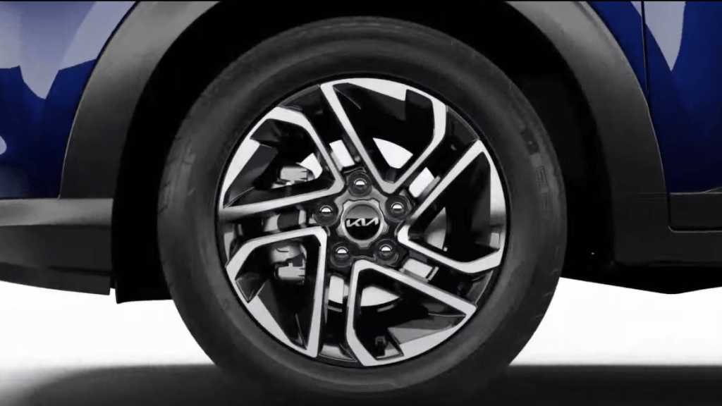 R16 - 40.62 CM (16”) Dual Tone Crystal Cut Alloy Wheels - EPITOME